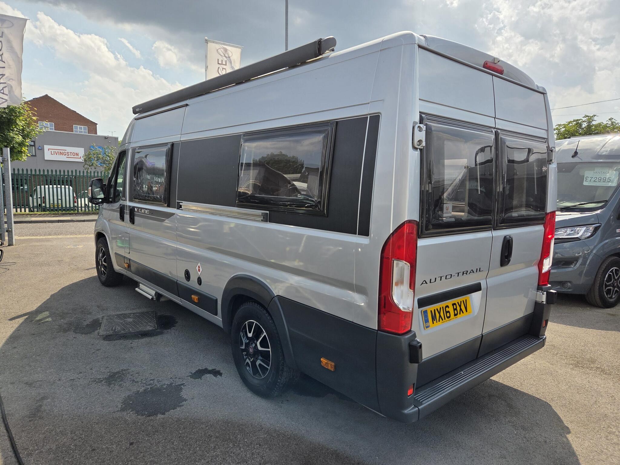 Autotrail V-Line 635 SE - Vantage Motorhomes